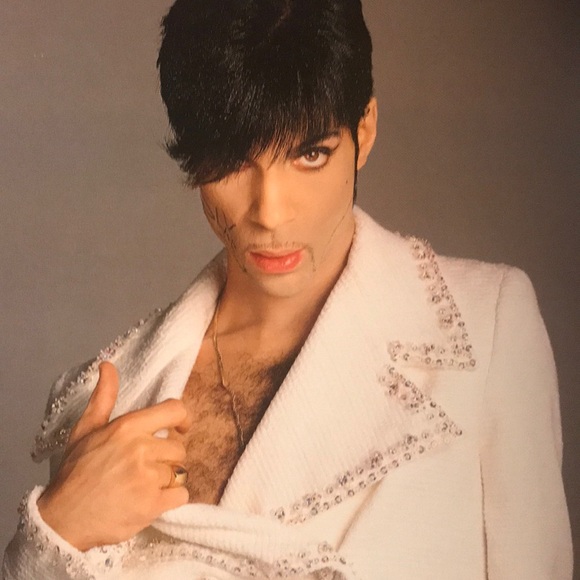 Versace | Accents | Rock Royalty Gianni Versace Fashion St Edition ...